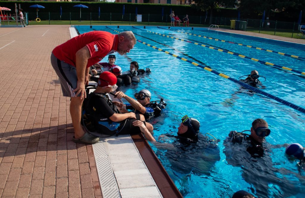Diving for people with disabilities